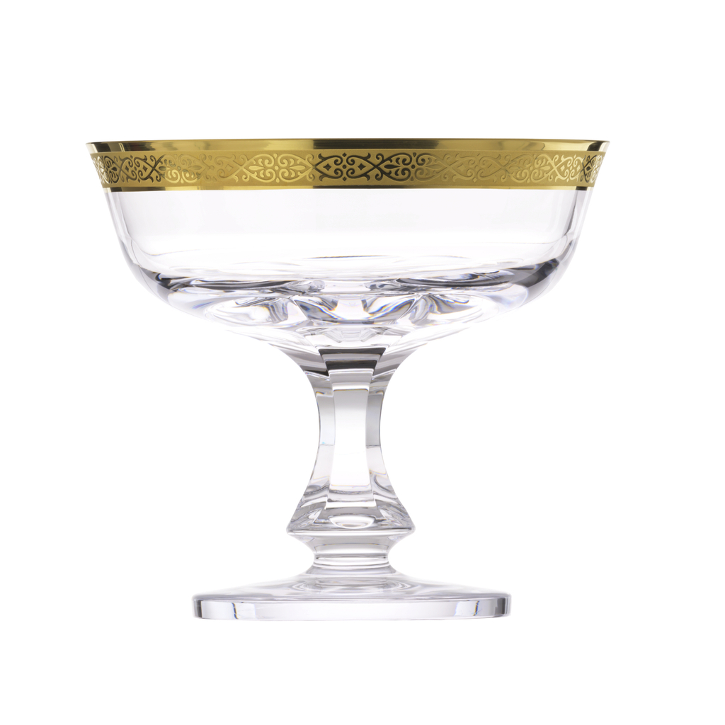 Luxurious centerpiece from fine lead-free crystal by Moser. Lady ...