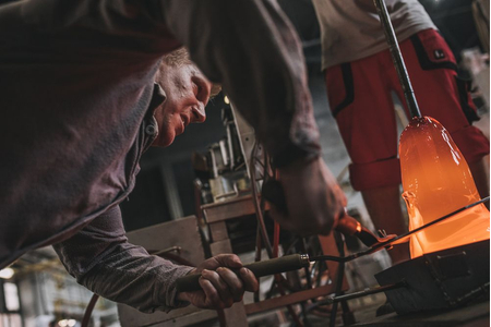 Moser glassworks tour: Discover the beauty of handmade craftsmanship ...