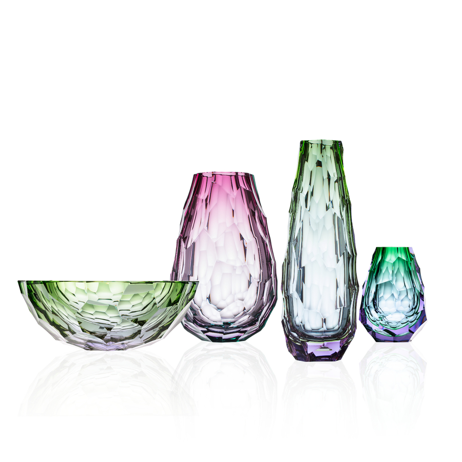Vases and bowl of hand cut Moser crystal | Stones collection - Moser
