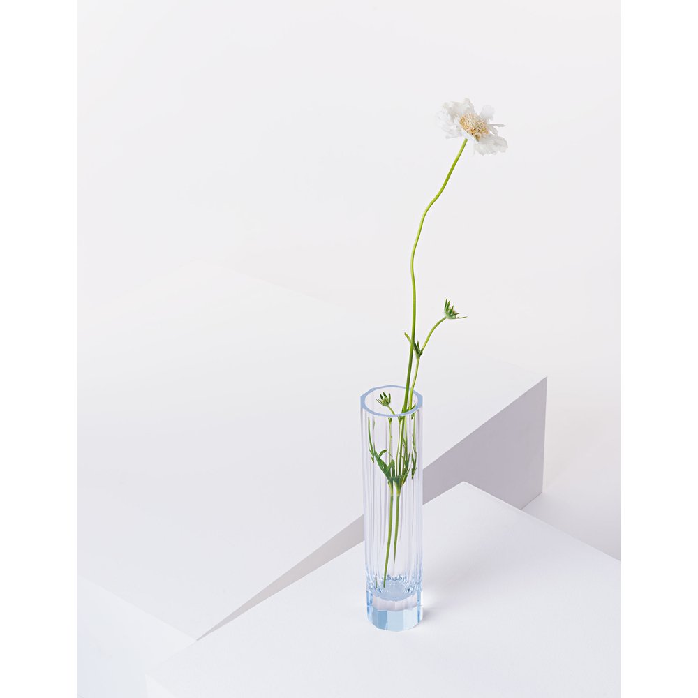 The Daisy vase (22 cm) made of hand-cut Moser crystal