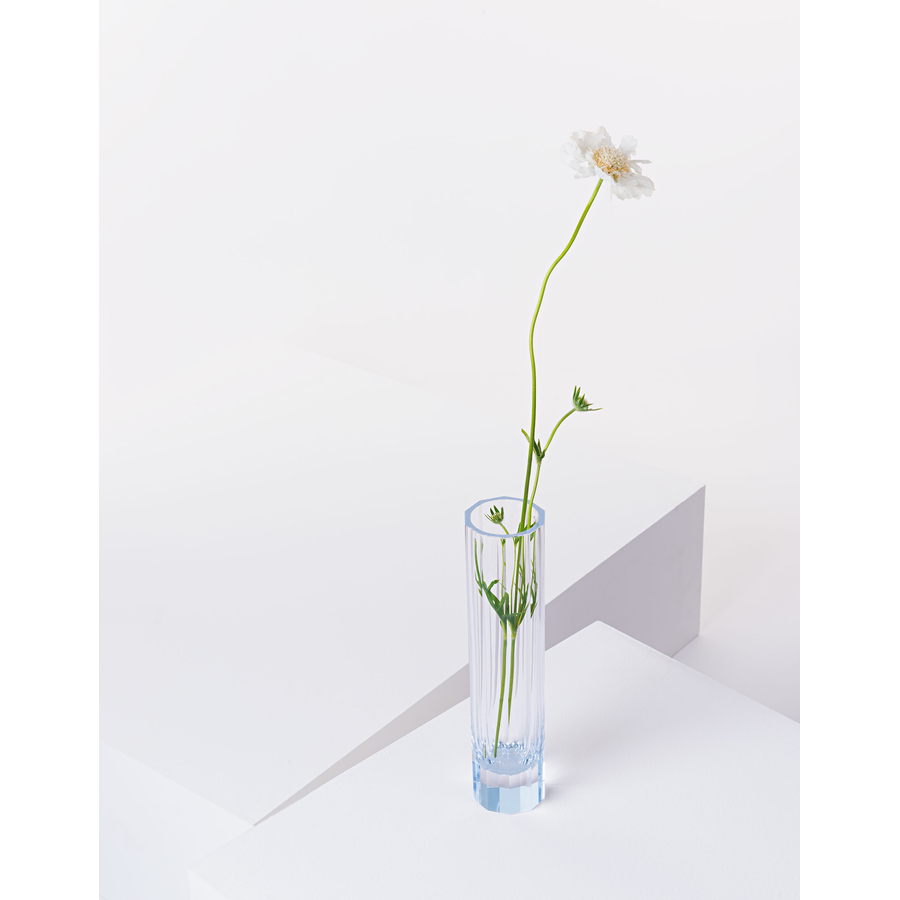 The Daisy vase (22 cm) made of hand-cut Moser crystal