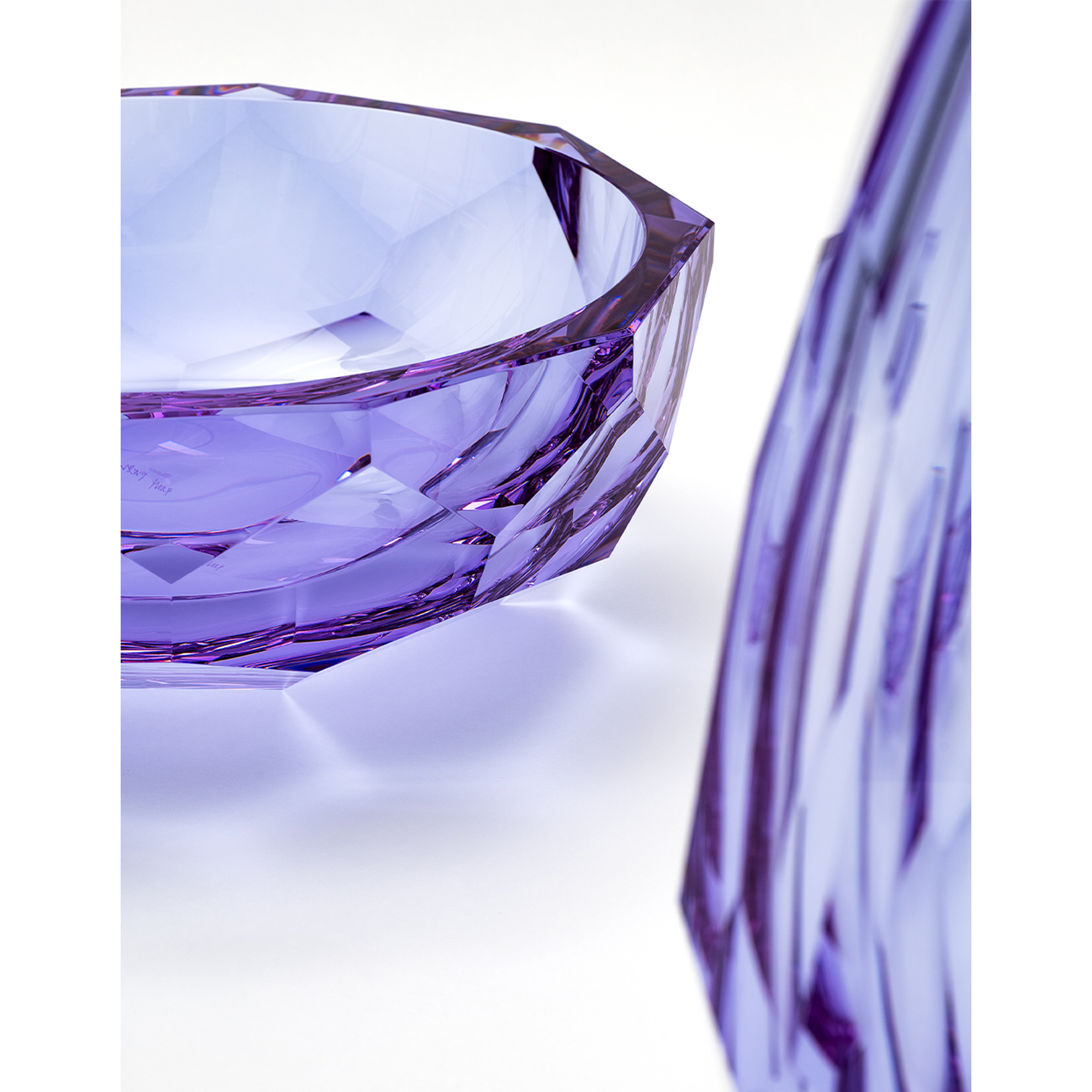 A cut crystal bowl (29 cm) | Cubism collection by Moser