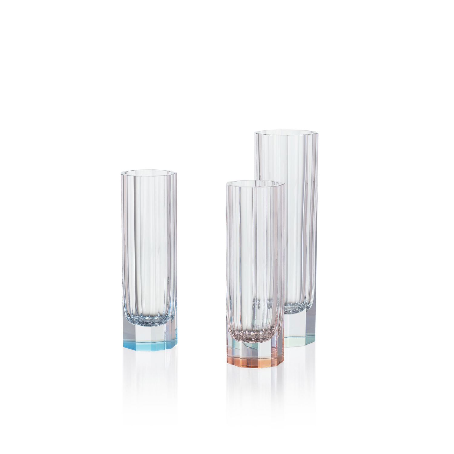 The Daisy vase (28 cm) made of hand-cut Moser crystal
