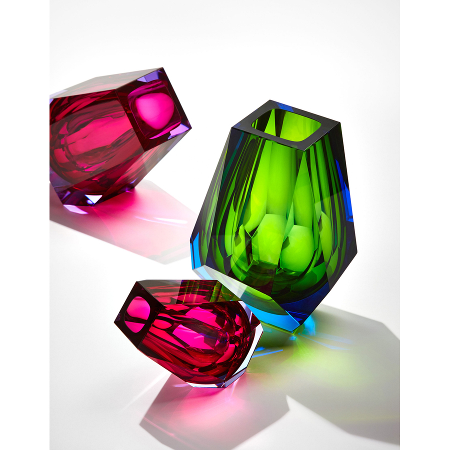 Hand-cut Bohemian crystal vase Pear by Moser